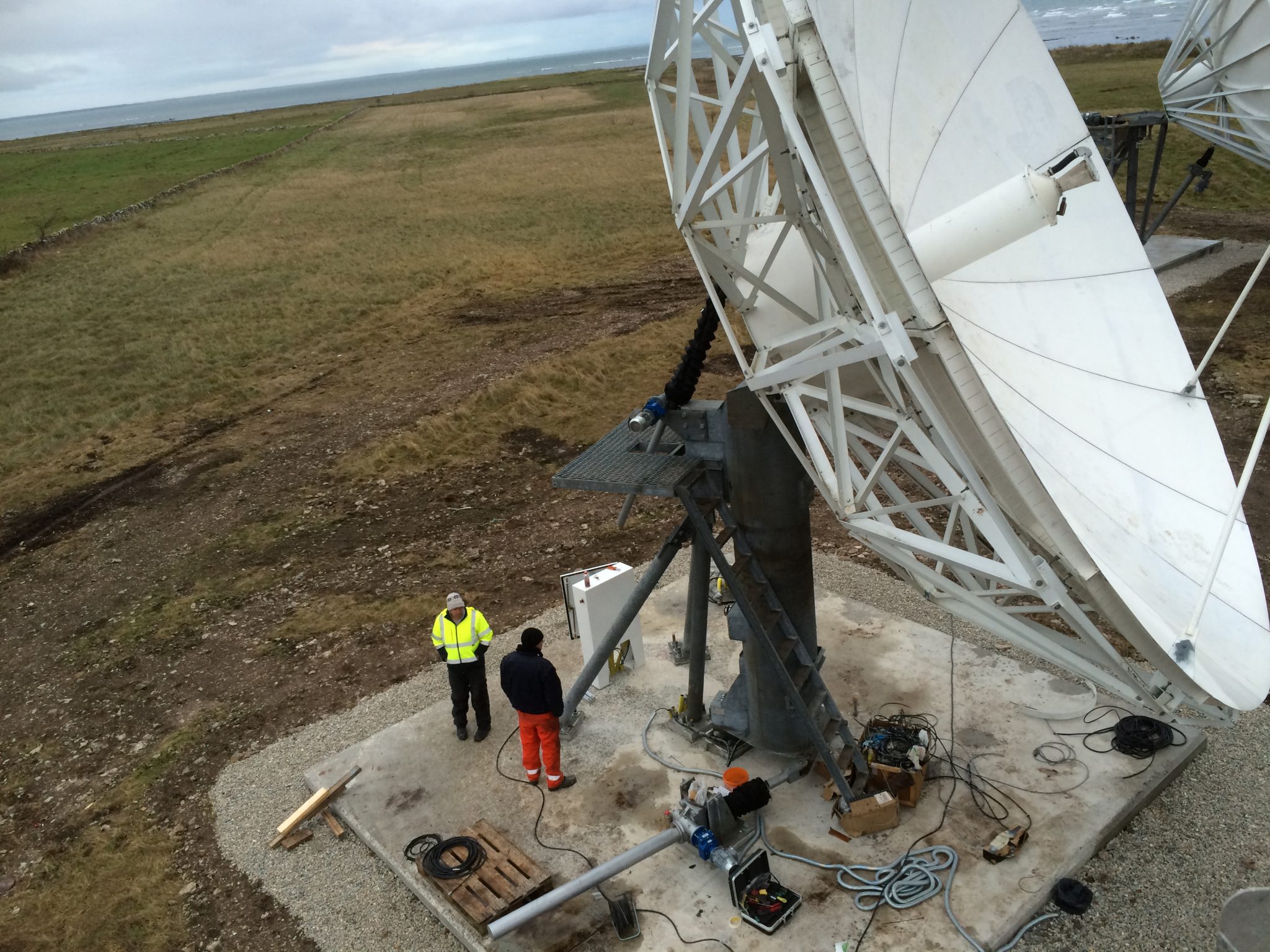 VertexRSI Satellite Earth Station Antennas (new and used)