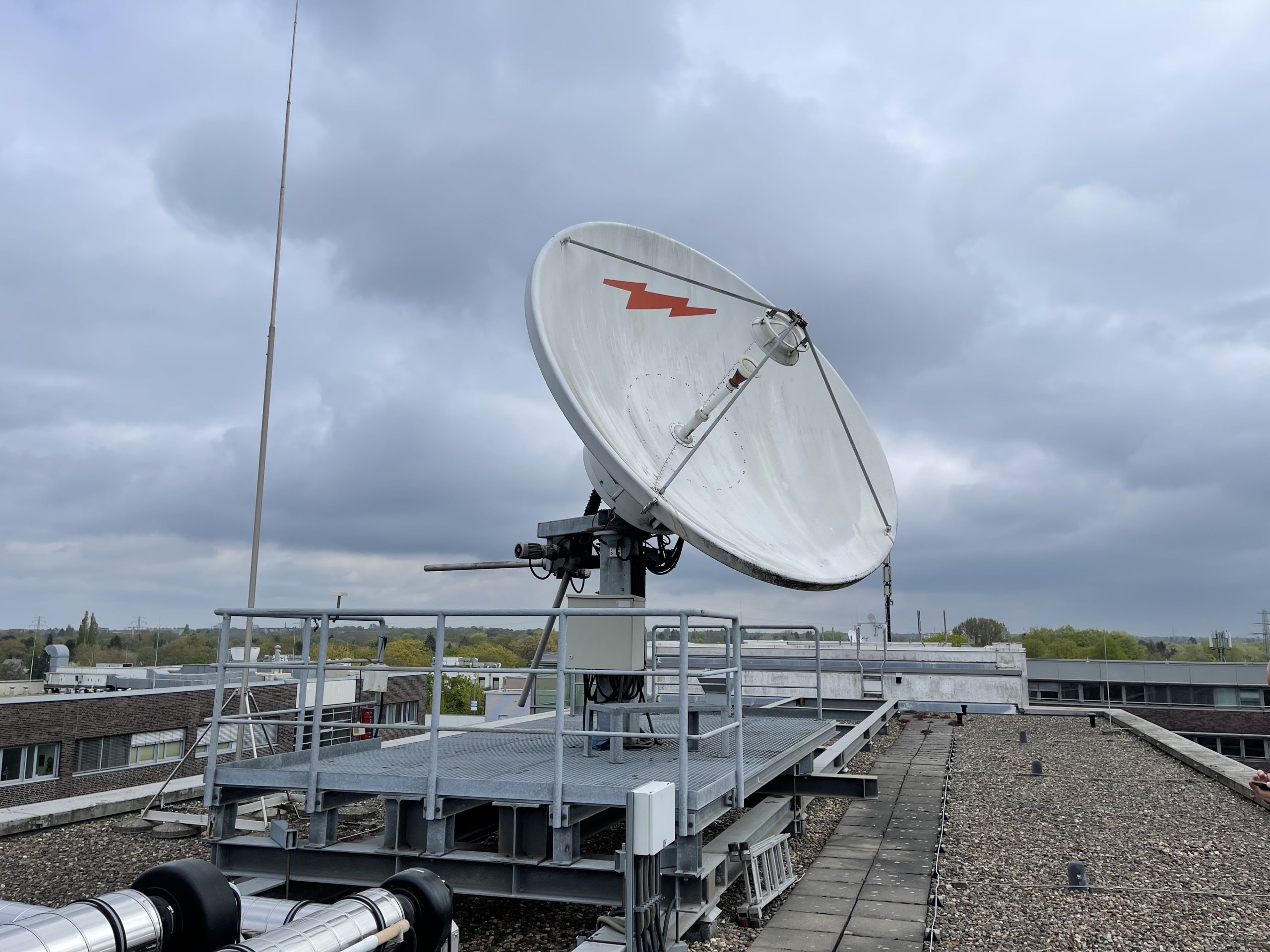 Andrew 3.7m Ku-band Earth Station Antenna